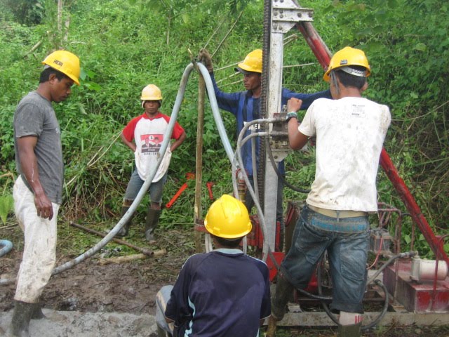 Survei Seismik Indonesia: RIG JACRO 100