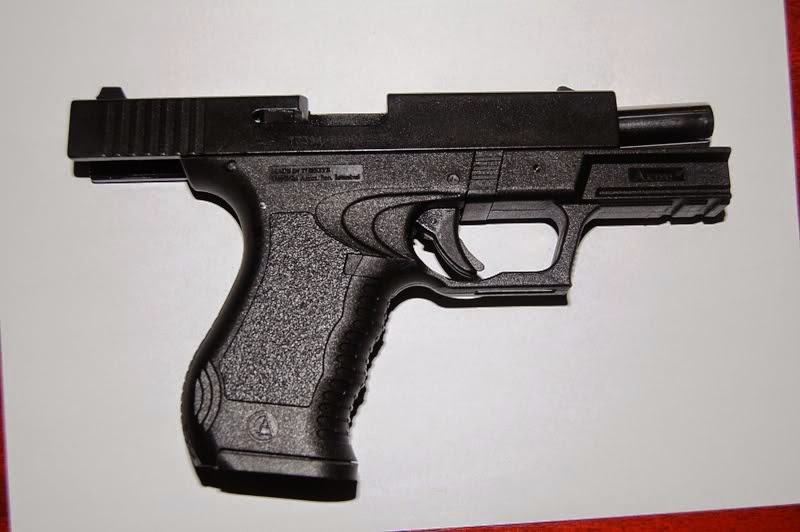 Hand Guns: Akdal Ghost TR01 & TR02