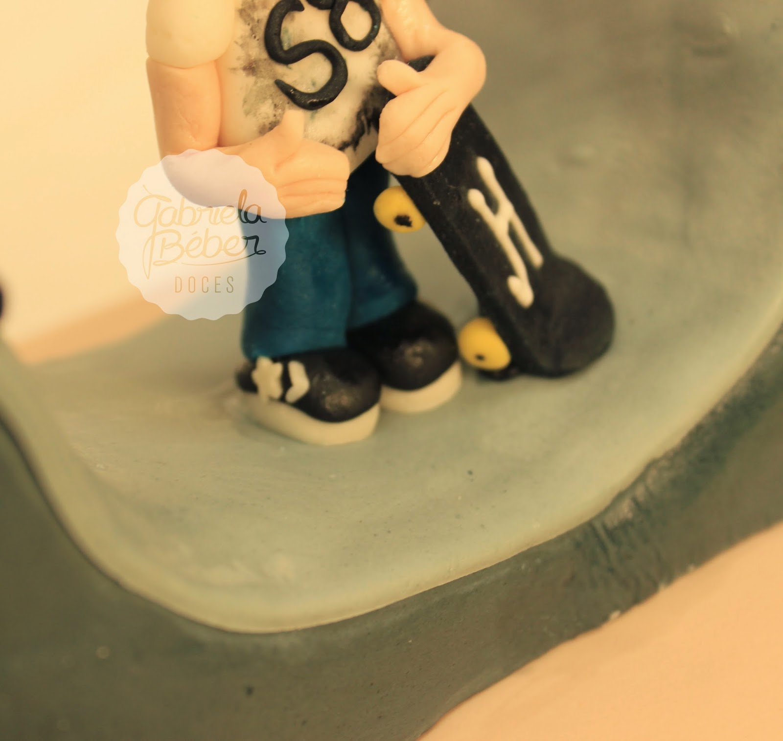 Gabriela Beber - Bolos e Doces Personalizados: Bolo Skate