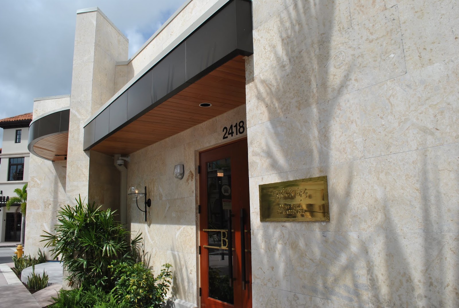 Coral Stone tiles Pool Decks and Stone Pavers: Filled & Honed Coral ...