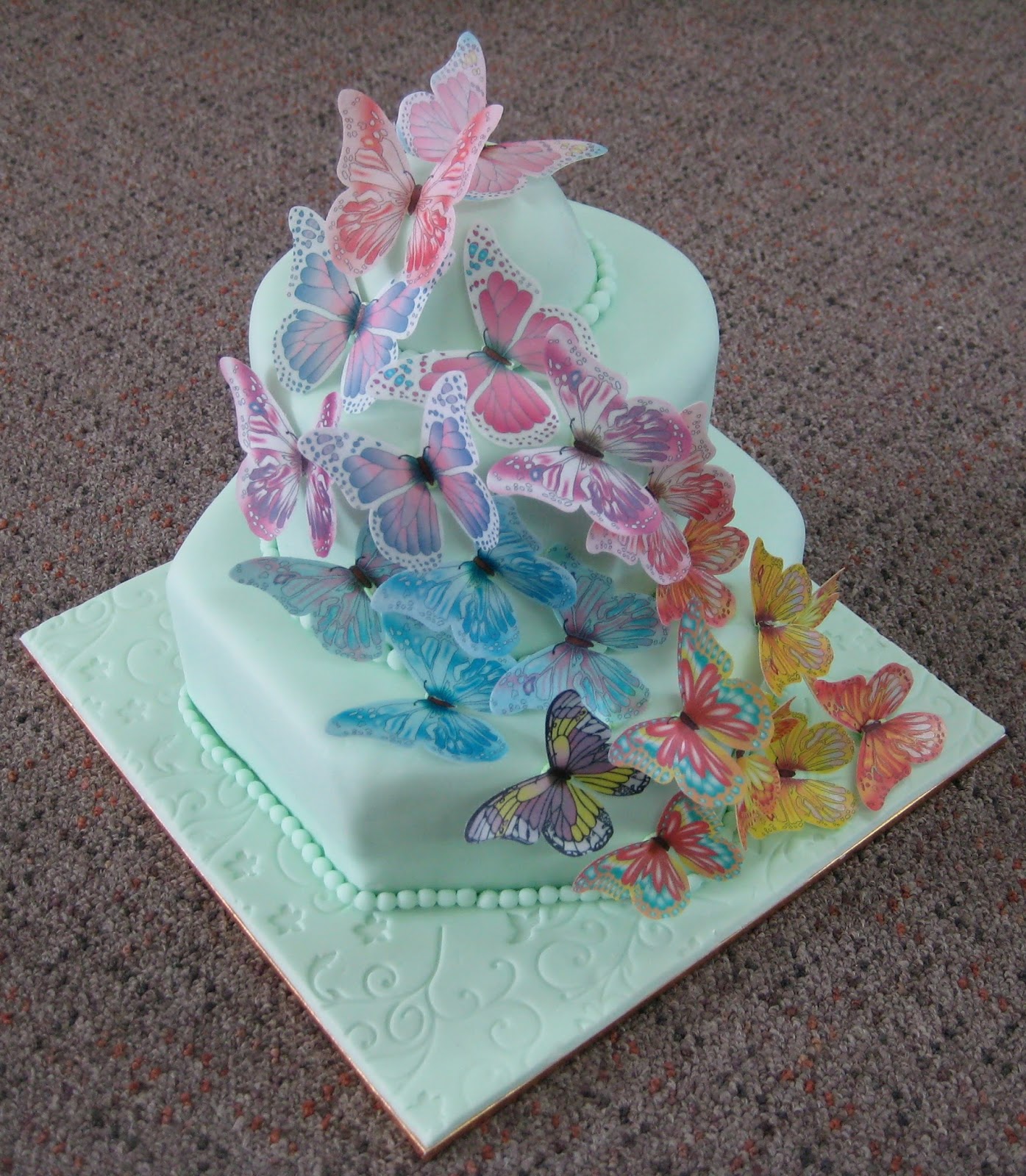 Kiwi Cakes: Butterfly cake for good friend Lyndsey