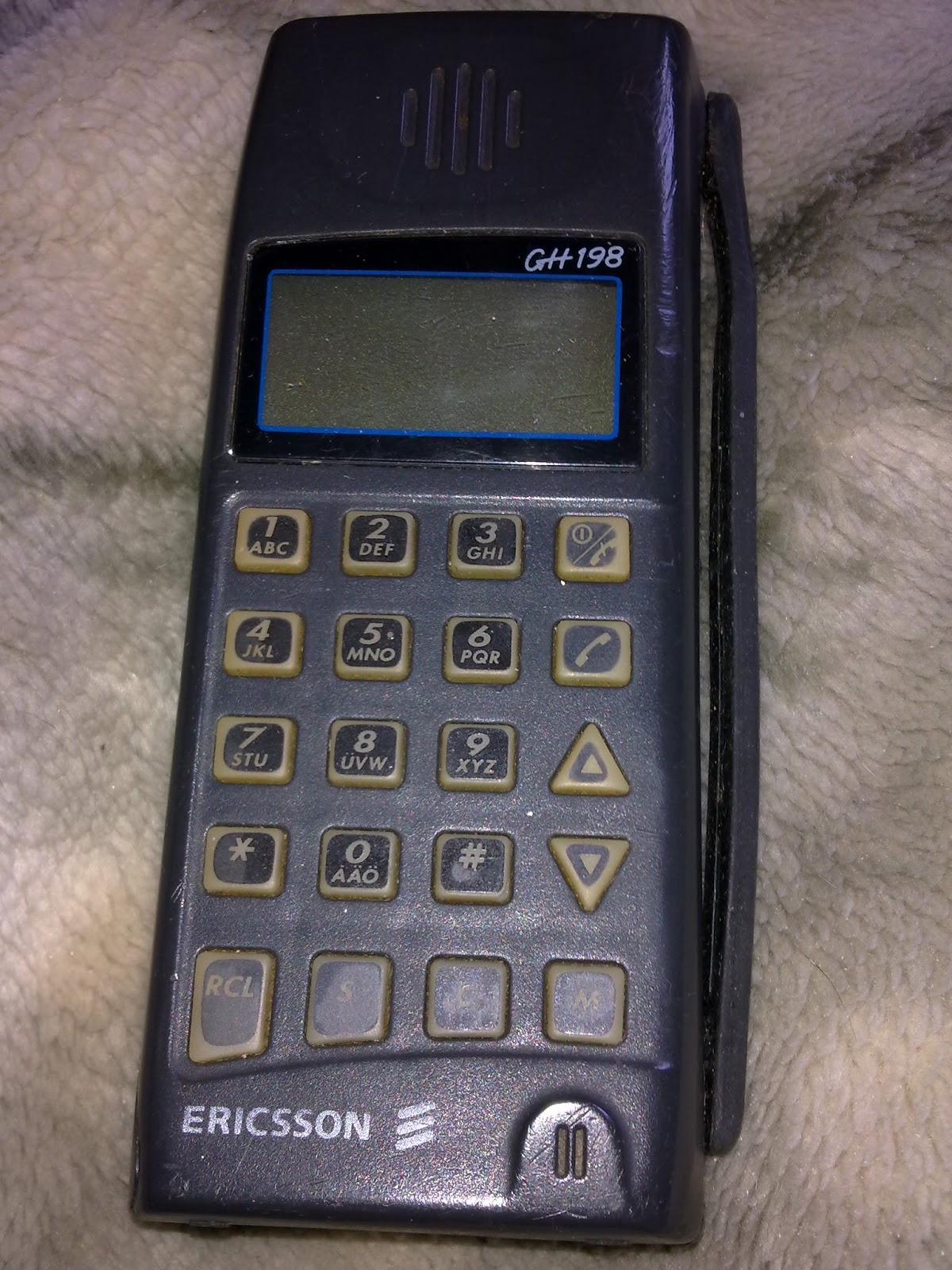 ami kiteszi a napjainkat 'fair play': Ericsson GH 198