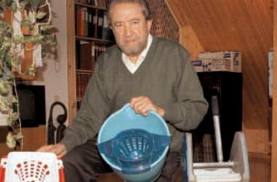 ESTO PASO: 1925: NACIÓ Manuel Jalón, inventor español de la fregona. (f ...