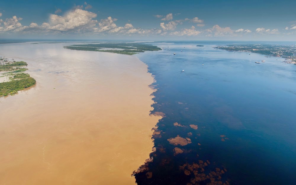 Grande Onda De Mare Alta Do Rio Amazonas - RETOEDU