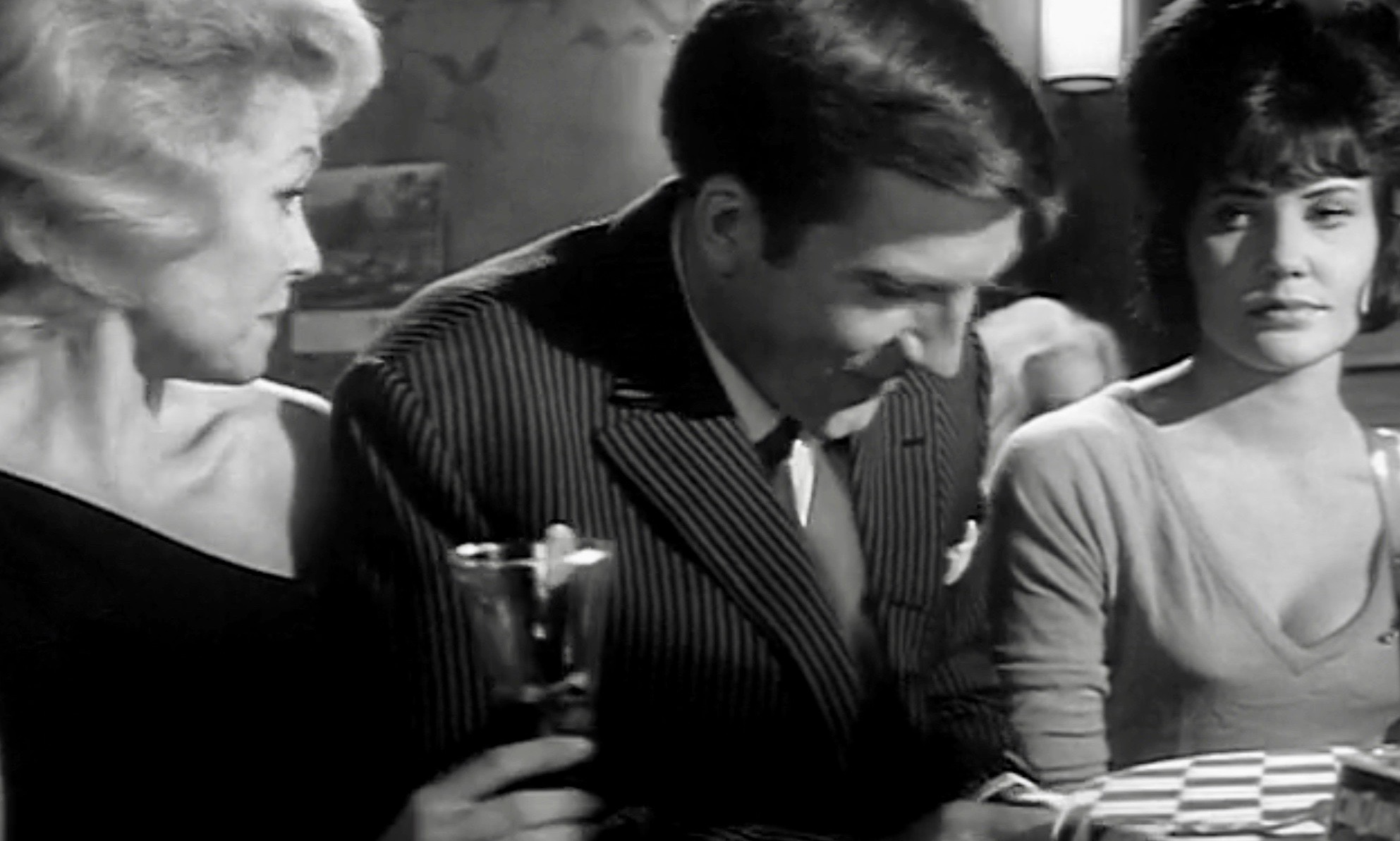 cult film freak: CAROLINE MORTIMER & HEATHER SEARS IN 'SATURDAY NIGHT OUT'