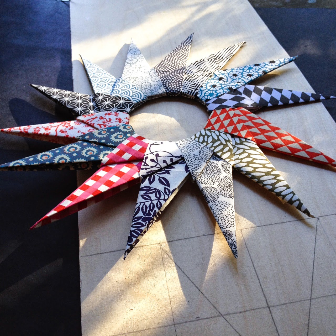 Origami star instructions- ohjeet tähteilyyn!