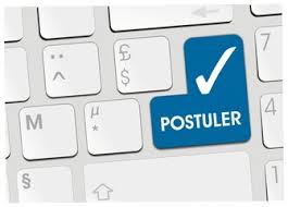 Postuler un emploi, postuler à un emploi ou postuler pour un emploi