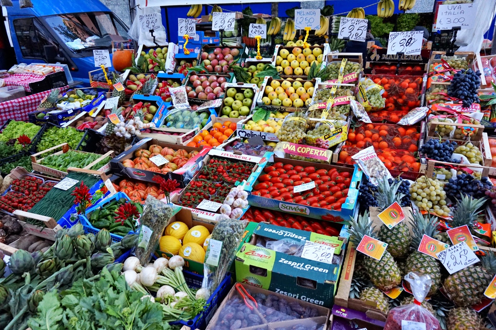 Open-Air Market in Milan | Joie de Vivre - Blog by g4gary