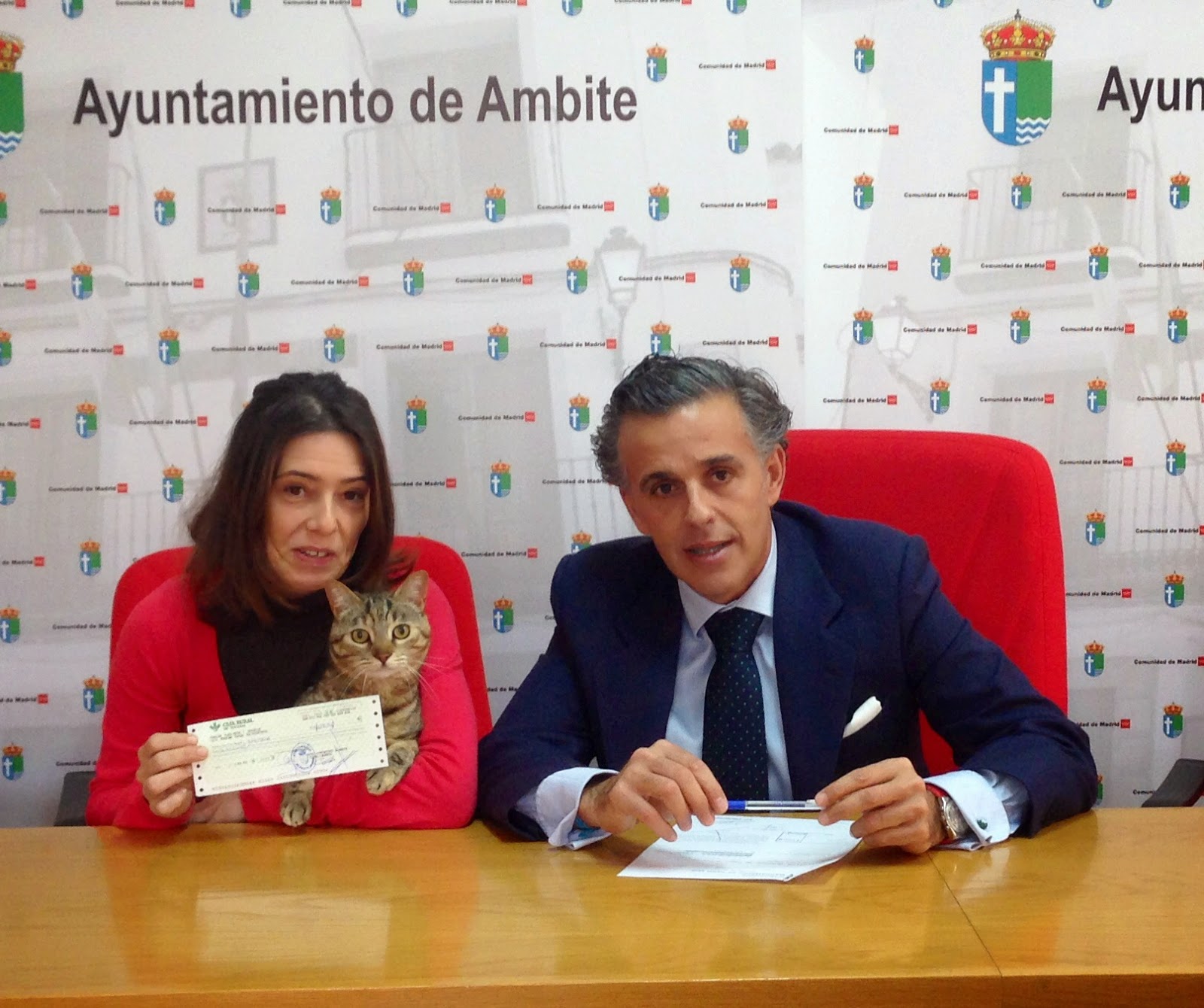 INFORMACIÓN MUNICIPAL DE AMBITE: AMBITE CON EL CUIDADO DE LOS ANIMALES