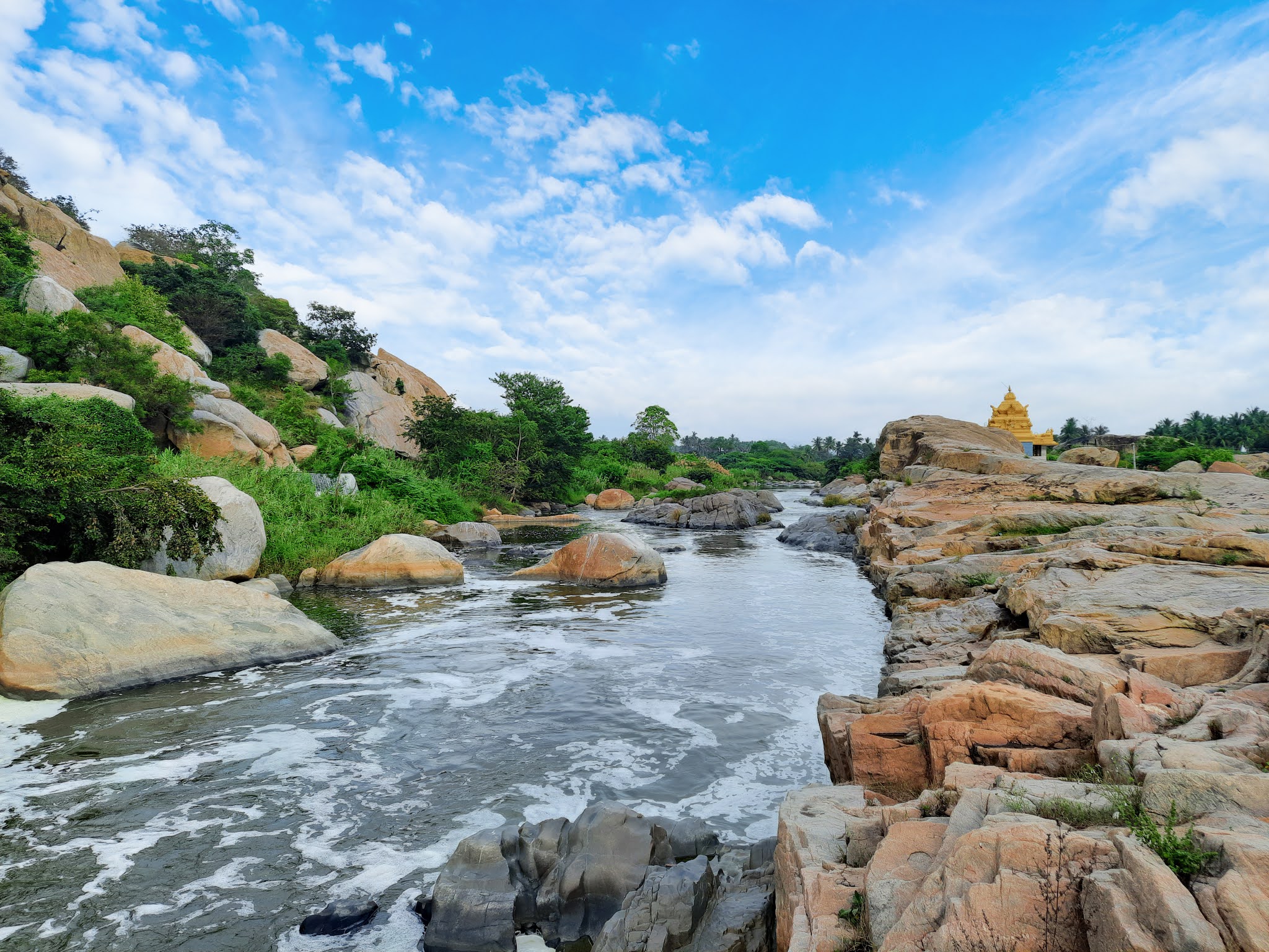 The Ravishing Rayakottai fort and Hidden Dam waterfalls
