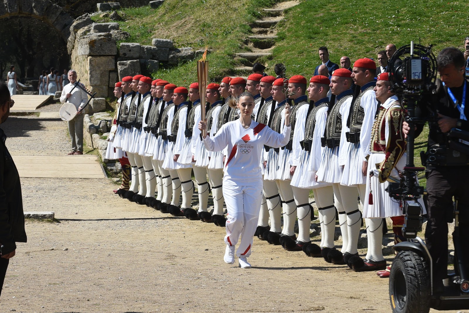 Olympos Voice -ΕΔΩ ΚΑΤΕΡΙΝΗ: Η ΠΡΩΤΗ ΓΥΝΑΙΚΑ ΛΑΜΠΑΔΗΔΡΟΜΟΣ ΑΝΝΑ ...