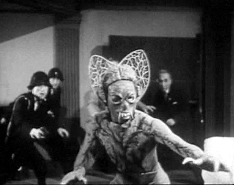 13: EVIL BRAIN FROM OUTER SPACE / Starman Fights The Monsters - 1966