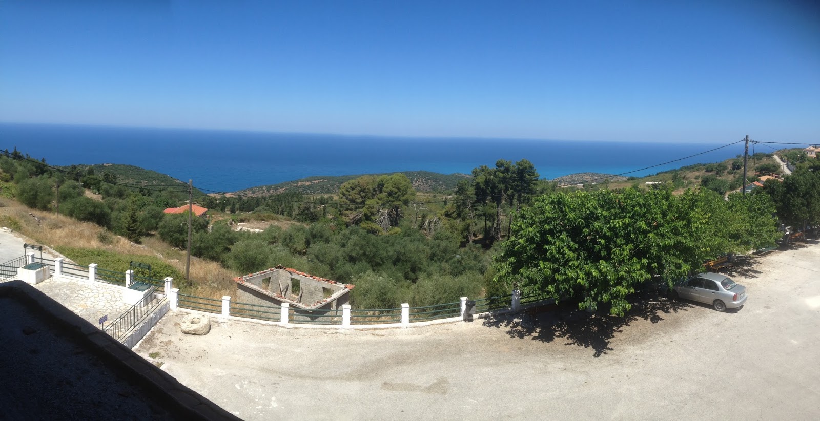 ΔΑΜΟΥΛΙΑΝΑΤΑ: ΛΑΔΟΚΟΛΛΑ ΣΤΗΝ ΠΛΑΓΙΑ