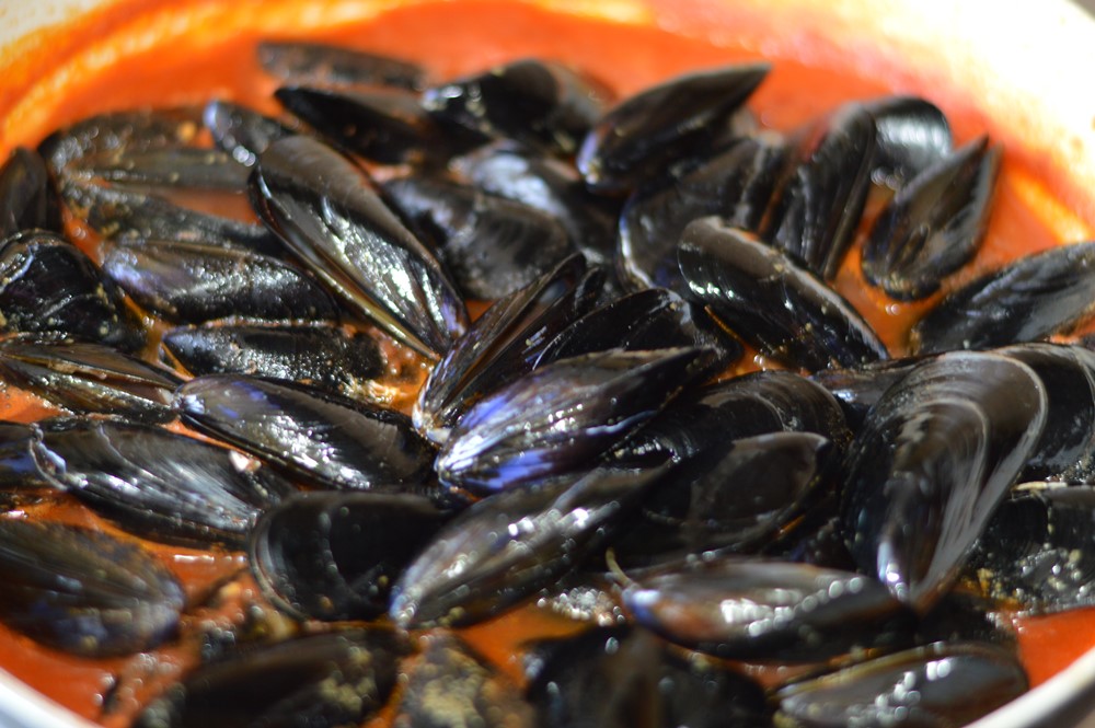 Midii in sos picant de rosii - CAIETUL CU RETETE