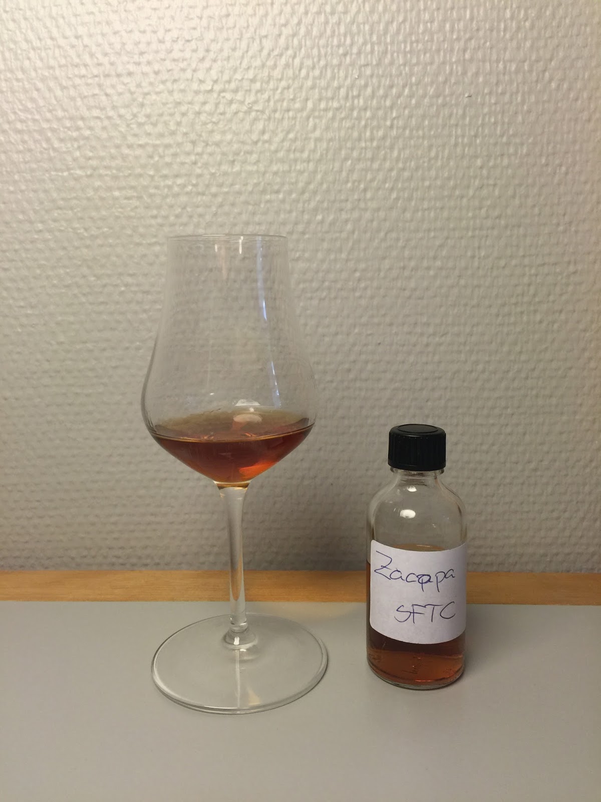 Rum Corner: Review 60 - Ron Zacapa 23 Straight From The Cask