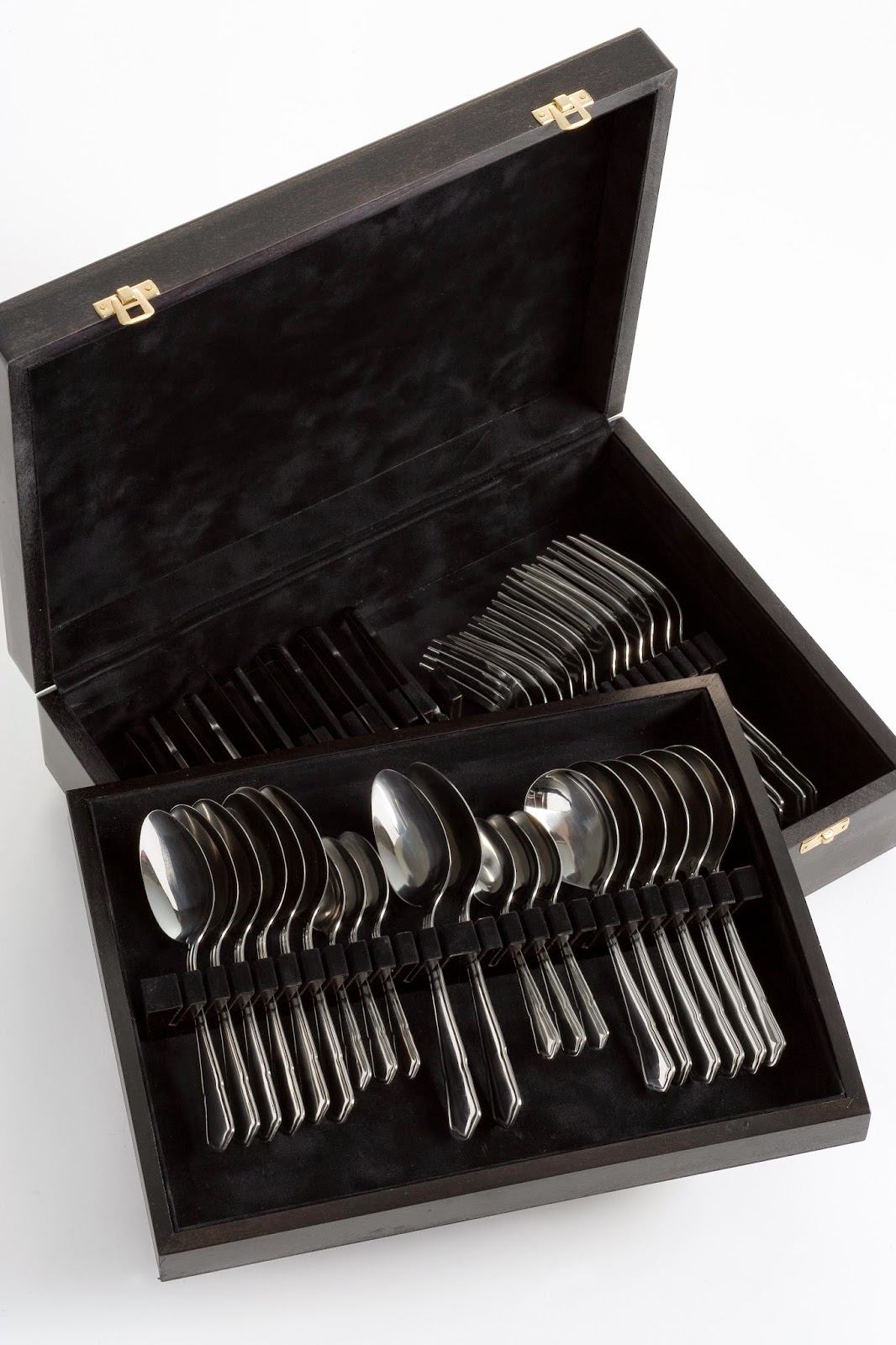 Wood Presentation Boxes: Cutlery Boxes: Everything In The Right Place!