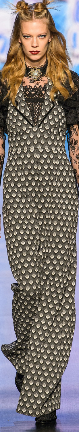 LOOKandLOVEwithLOLO: Fall/Winter 2017 RTW featuring Highlights from ...