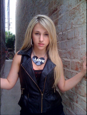 Im on team MANDY RAIN!: MANDY RAIN GALLERY!