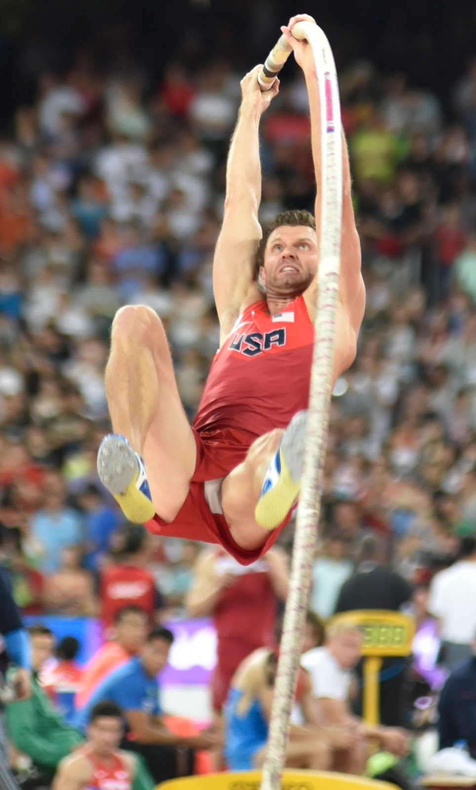 Husky alum Brad Walker falls short of qualifying for pole vault finals ...