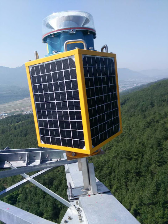 Aircraft warning light system /AWL on transmission tower