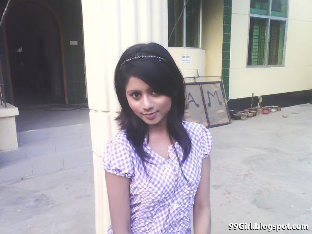 picture hot artist: Bangladeshi Hot and Sexy Girl Najnin Trisha