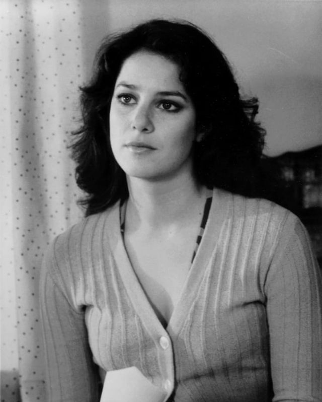 35 Portrait Photos of Debra Winger in the 1970s and ’80s | Vintage News ...