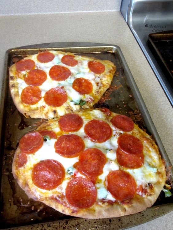 Hibiscus House: Quick Easy Pizza