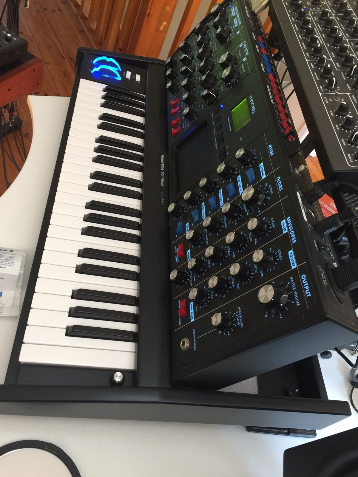 MATRIXSYNTH: MiniMoog Moog Voyager Electric Blue Analog Synth Limited ...