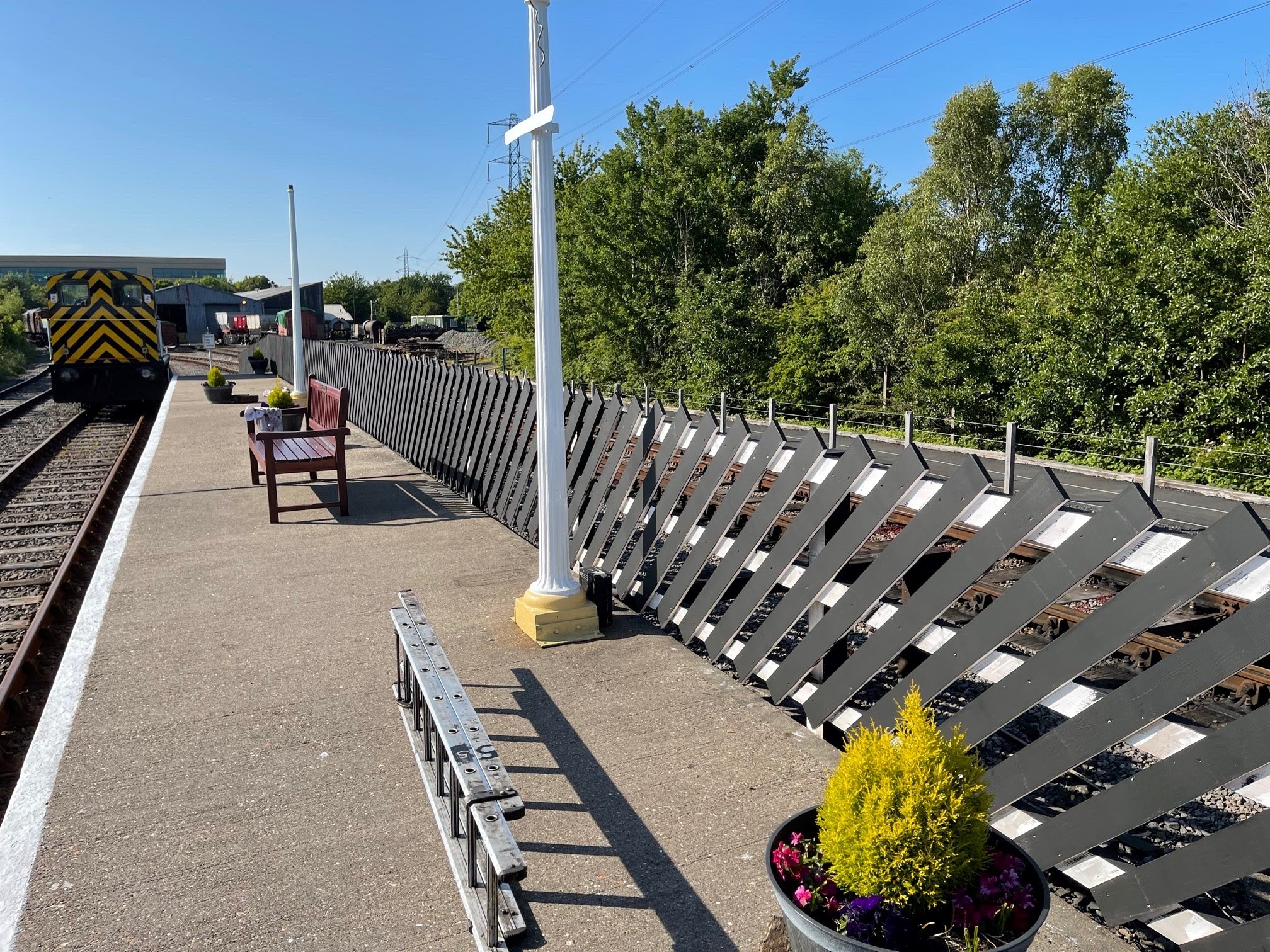 North Tyneside Steam Railway: Work on Middle Engine Lane platform