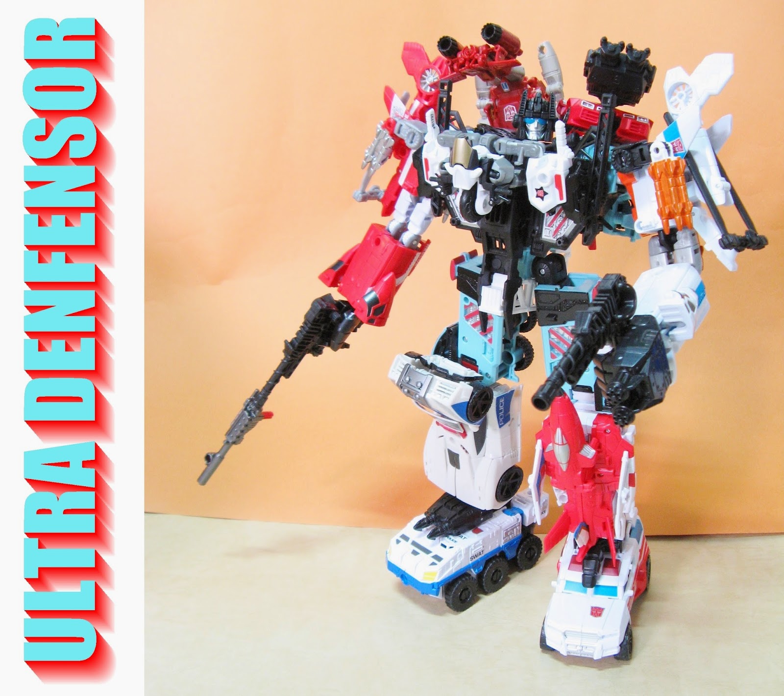 Transformers Generations Combiner Wars DEFENSOR IDW 變形金剛世代合體大戰系列 保衛者/守護神