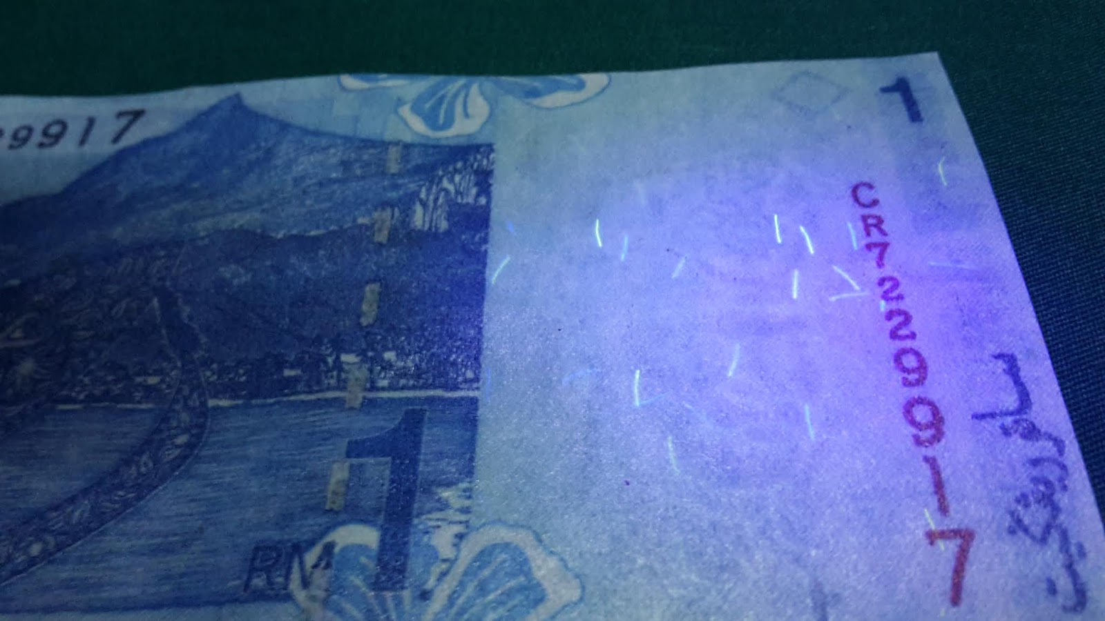 Badai Mencak Kelambit Biru: Note Kertas Asli Seringgit $1 sign Aisyah ...