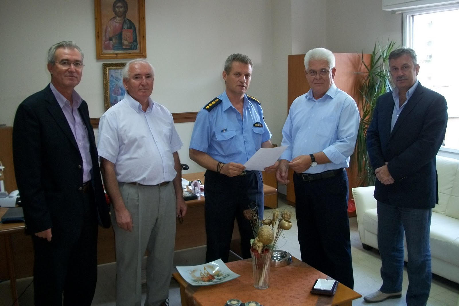 Αιώνια Ελληνική Πίστη: ΣΕ 1η ΣΤΡΑΤΙΑ - ΑΤΑ...ΟΙ ΑΠΟΣΤΡΑΤΟΙ ΑΞΙΩΜΑΤΙΚΟΙ ...