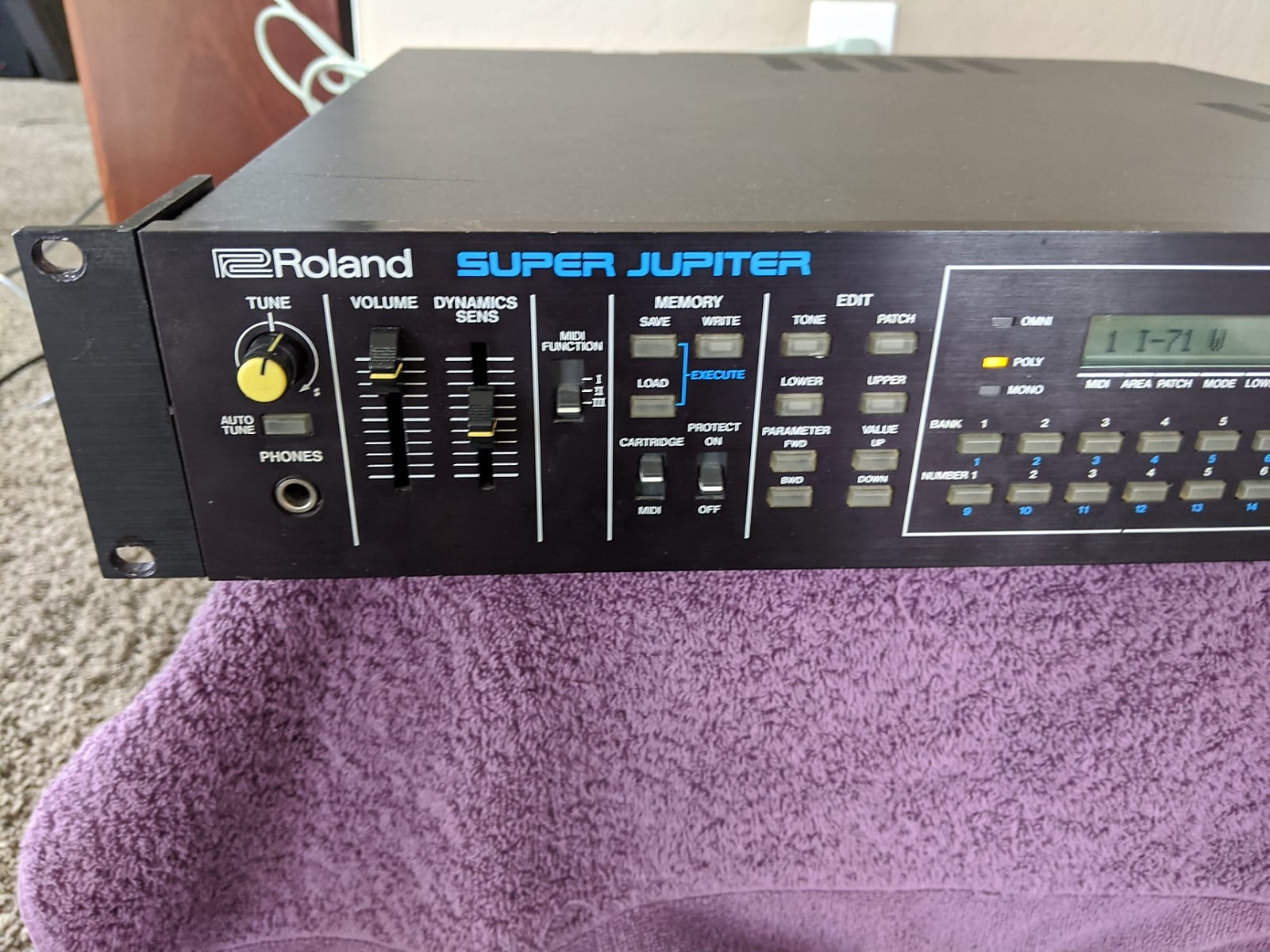 MATRIXSYNTH: Roland MKS-80 Super Jupiter Rackmount Analog Synth Rev 4 ...