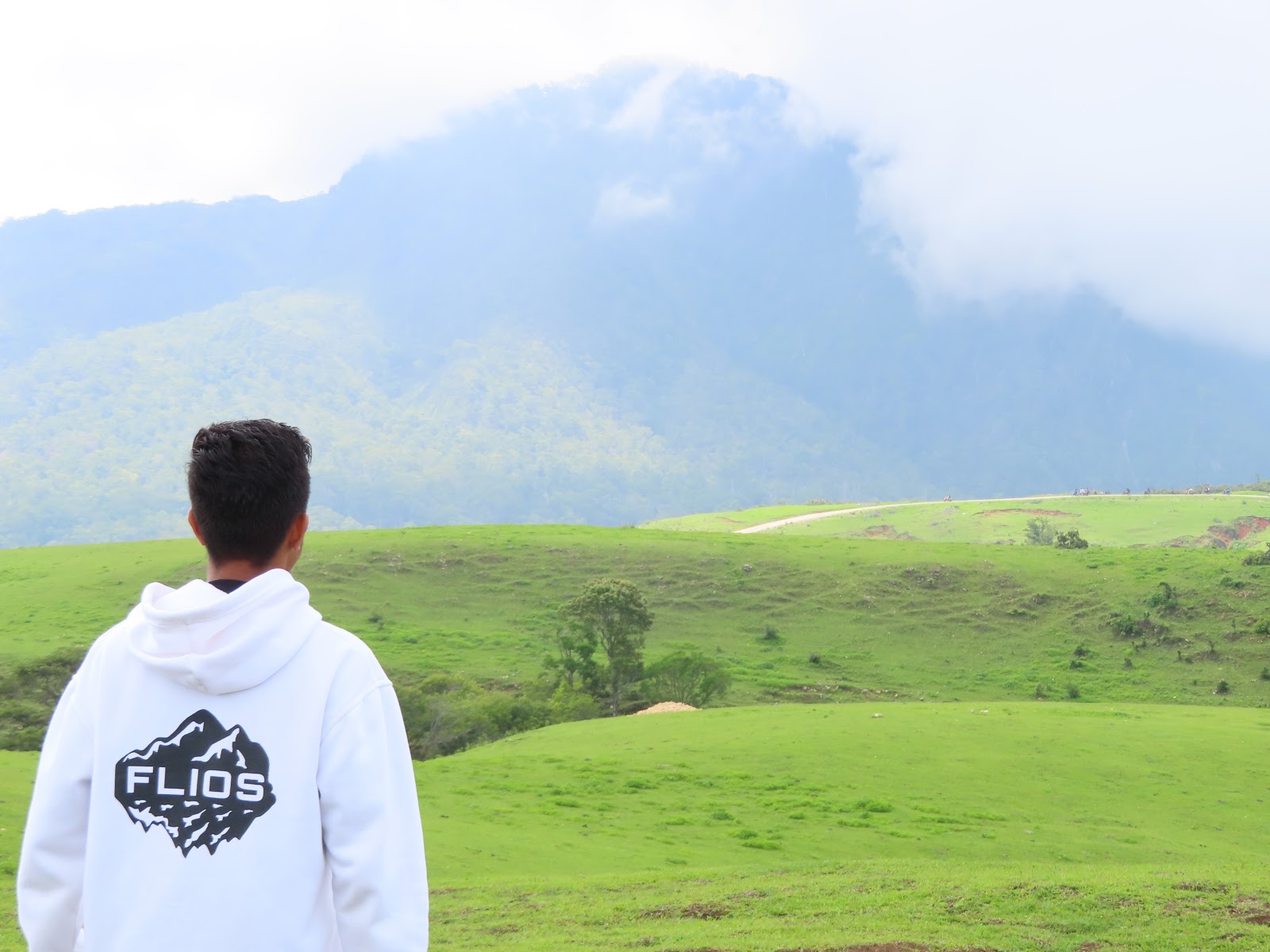 Pesona Daerah Perbatasan Dengan Keindahan Padang Savana Fulan Fehan ...