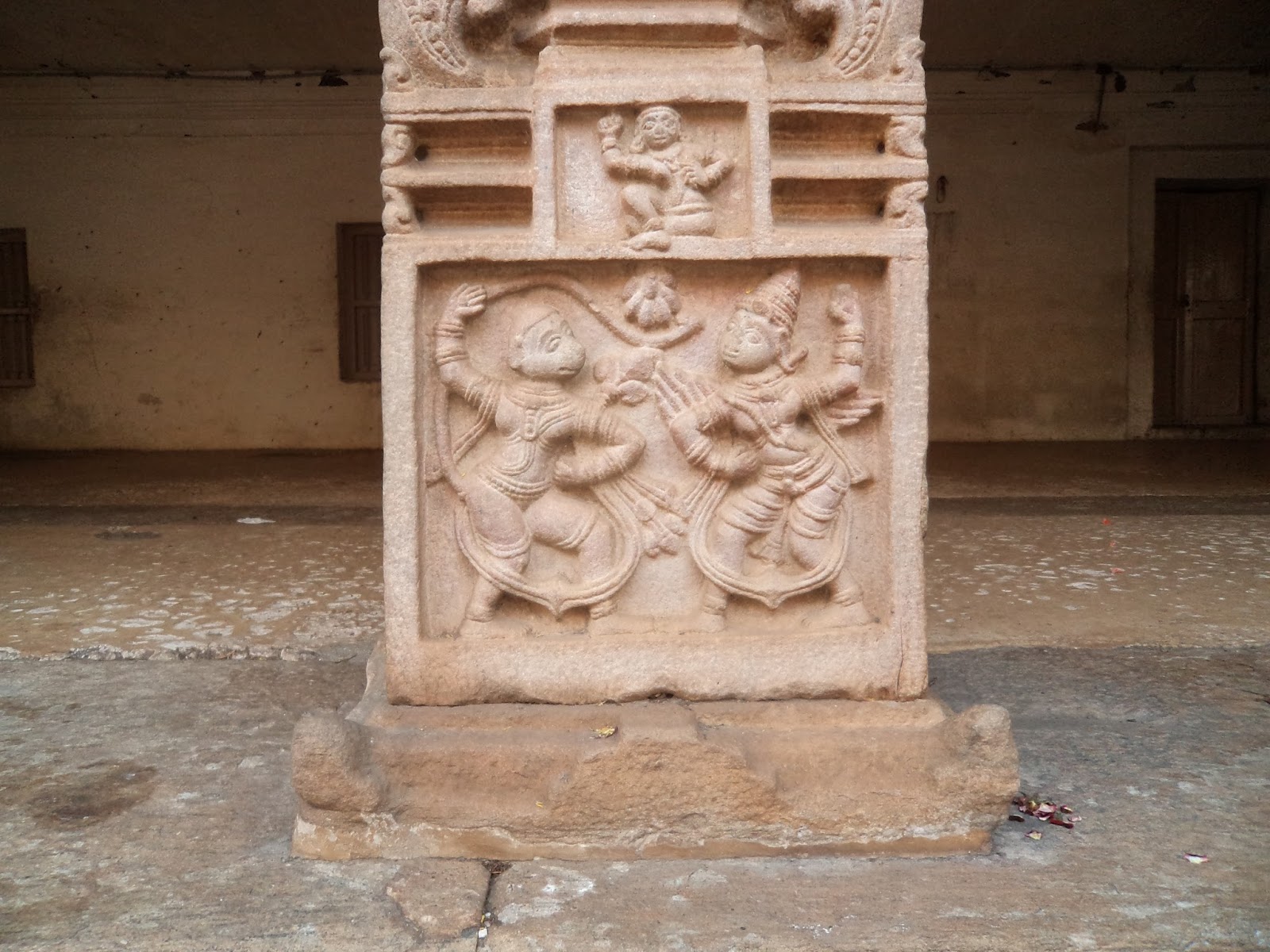 Sujataism: Photos of Chelluva Narayanswamy temple at Melkottai-- Karnataka