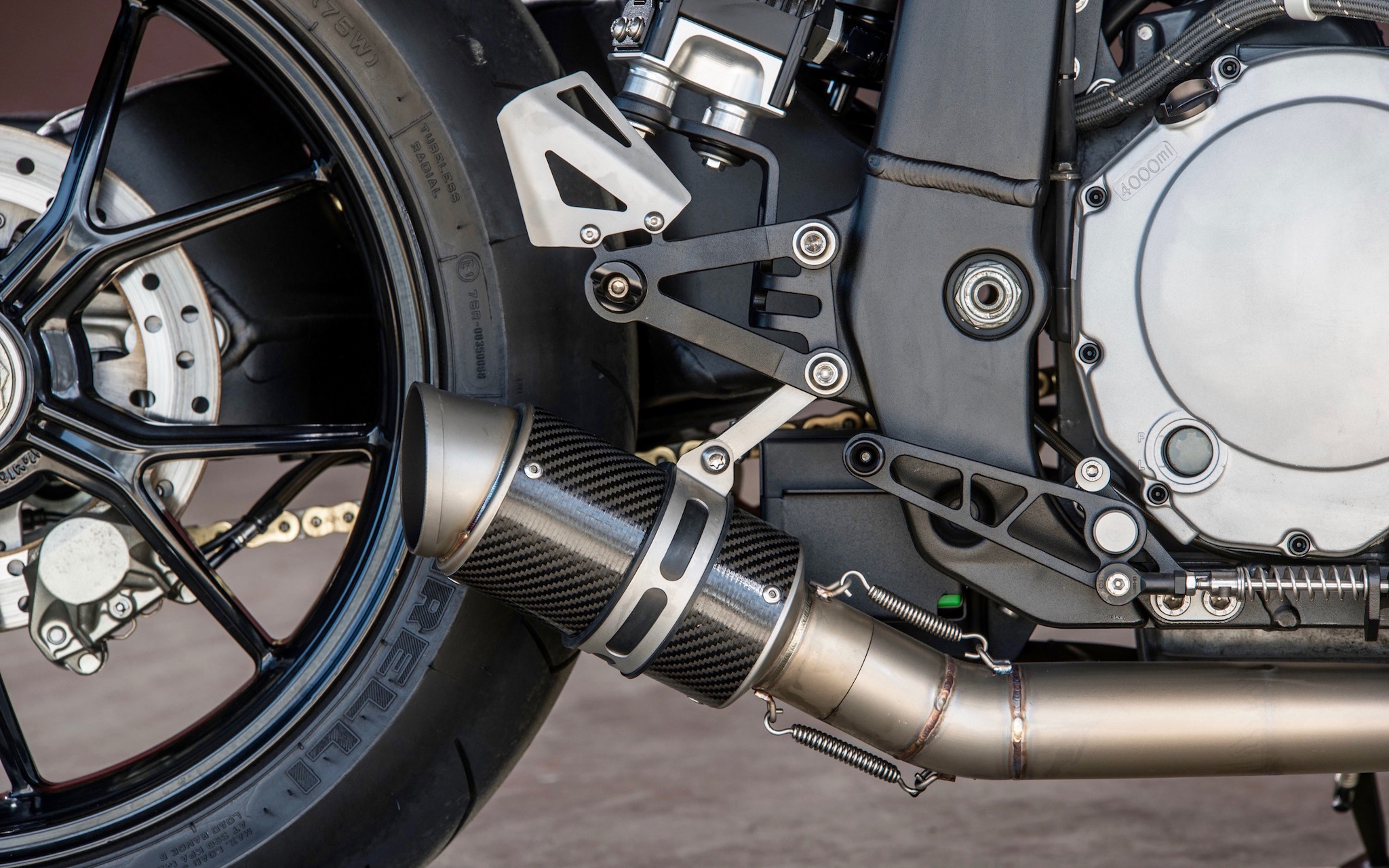 Italian flavour Gixxer - Inazuma café racer