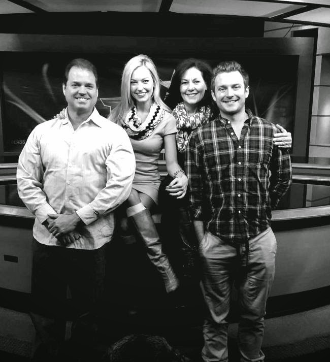 THE APPRECIATION OF BOOTED NEWS WOMEN BLOG : rachel rollar