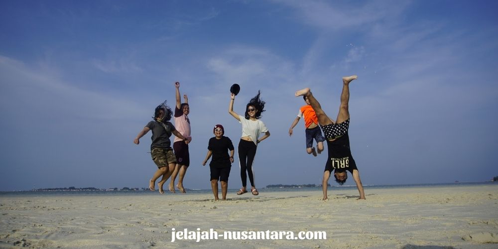 5 Destinasi Wisata Pulau Pramuka Yang Wajib Dikunjungi Oleh Wisatawan ...