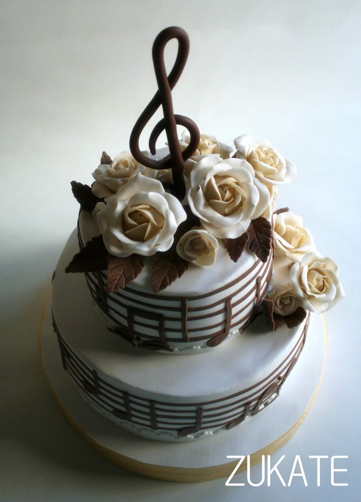 TORTA MUSICAL PARA LILI | ZUKATE