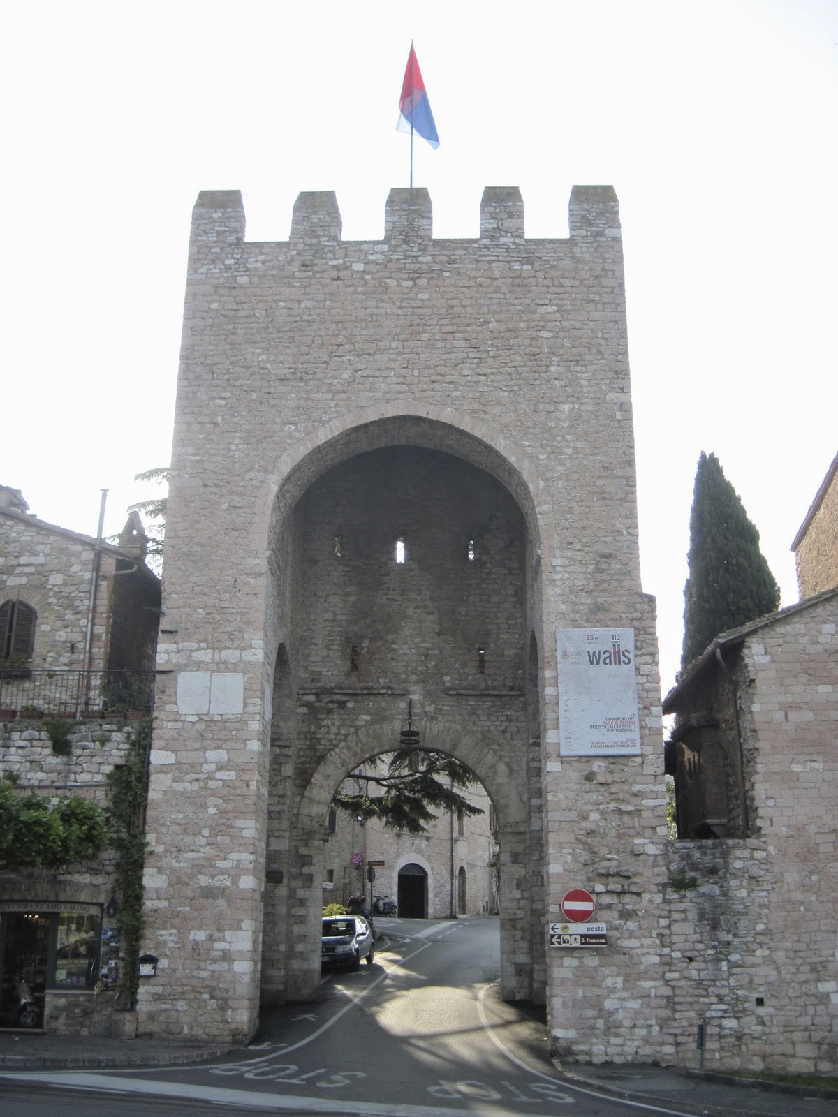 Peace of Tau: Assisi Gates