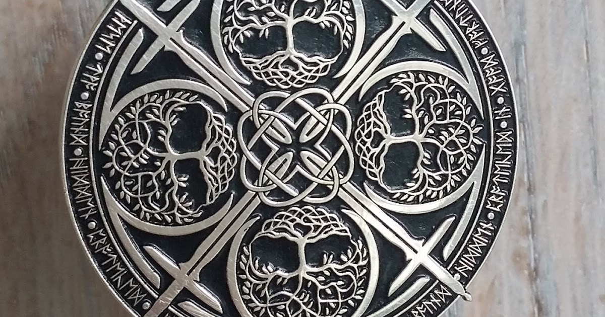 Author Michael J. Sullivan's Official Website: Riyria Amulets