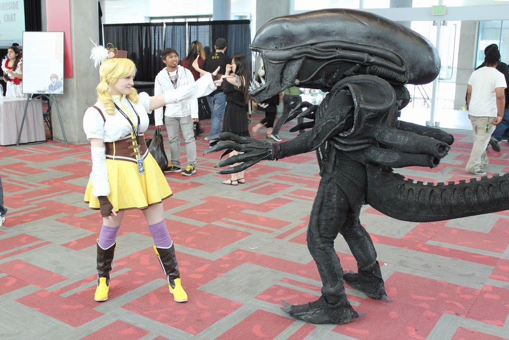 Shake Everyone On The Streets With Your Alien Cosplay! - Creative ...