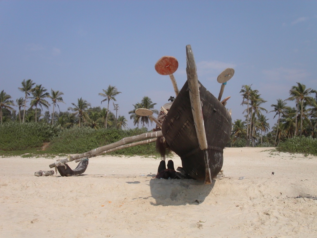 Indigenous Boats: Goan Sewn Outrigger Canoes