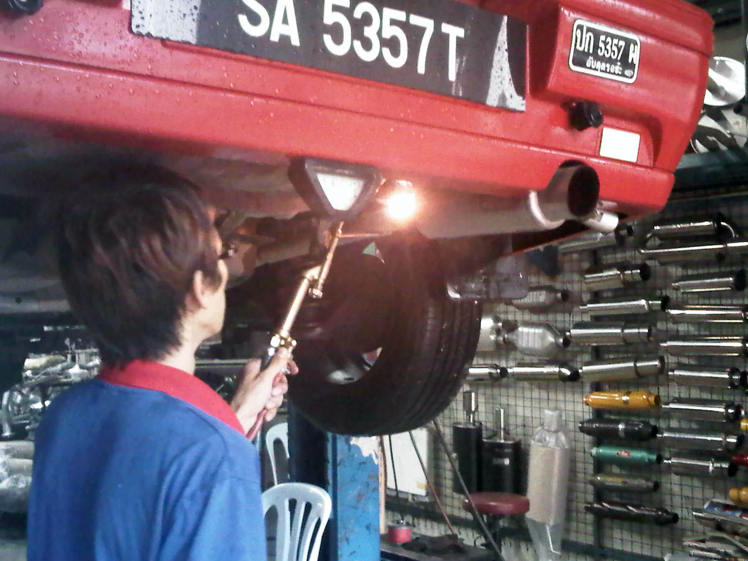 Kisah Klasik Untuk Masa Depan: Update- Ekzos Untuk Elisya