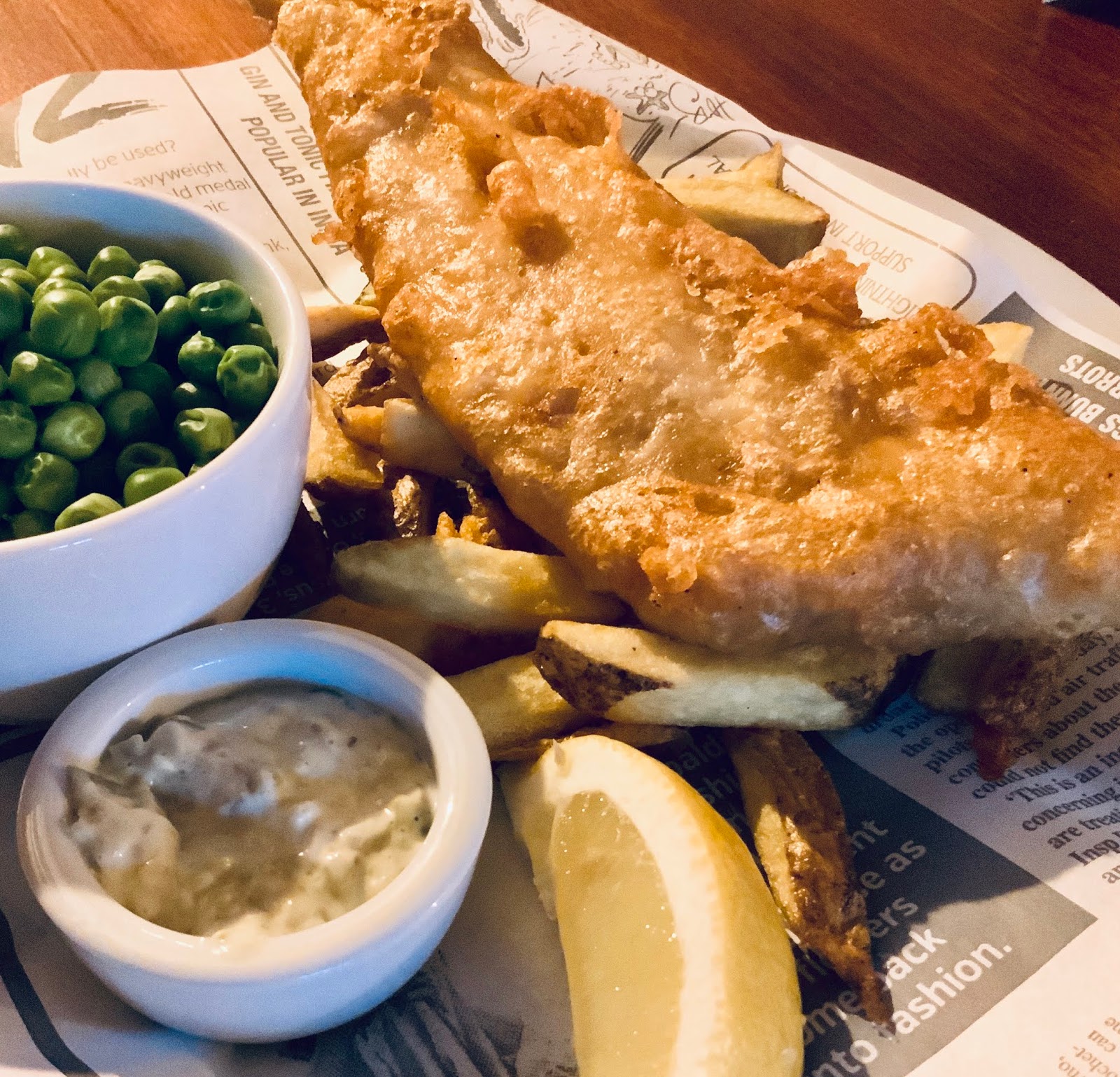 Fish & Fizz at The Full Moon