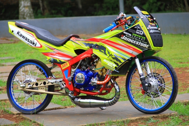 10 Foto Modifikasi Ninja R Jari-Jari Paling Keren Untuk Mejeng | Dunia ...