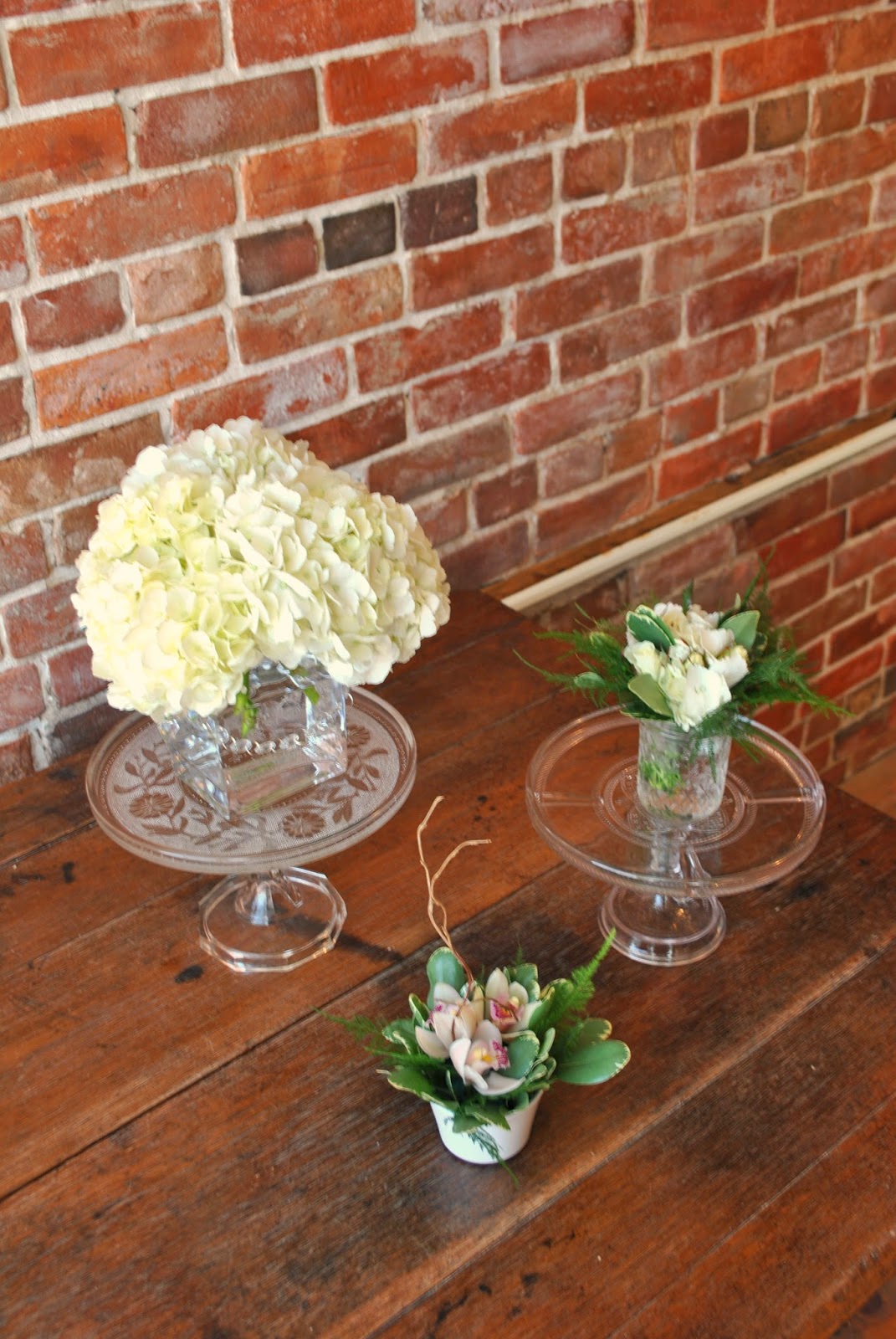 Bremfield's: Wedding Flowers and New Store Counters