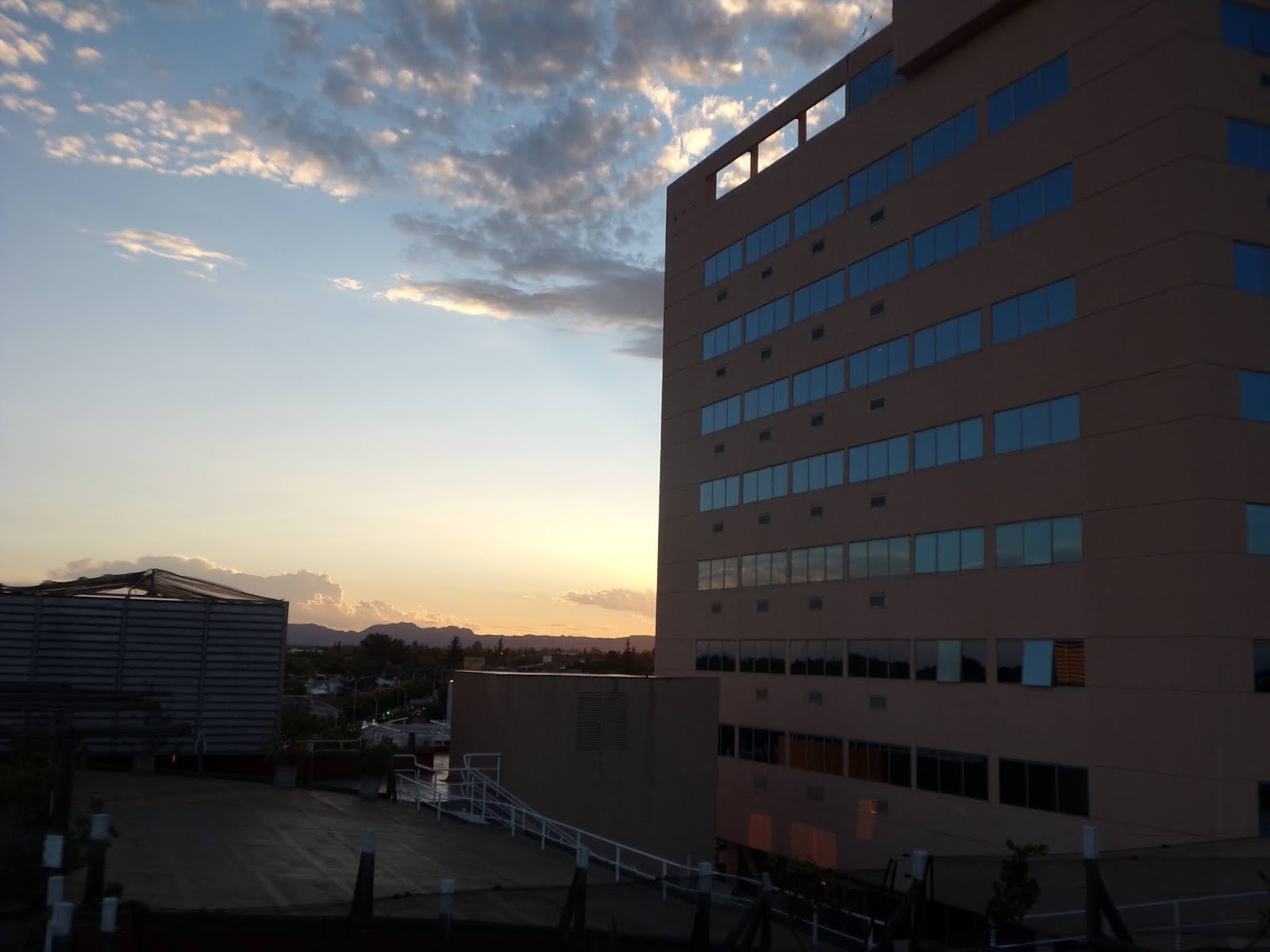 historias con pueblos: VISTAS DE SAN RAFAEL DESDE EL HOTEL TOWER INN ...