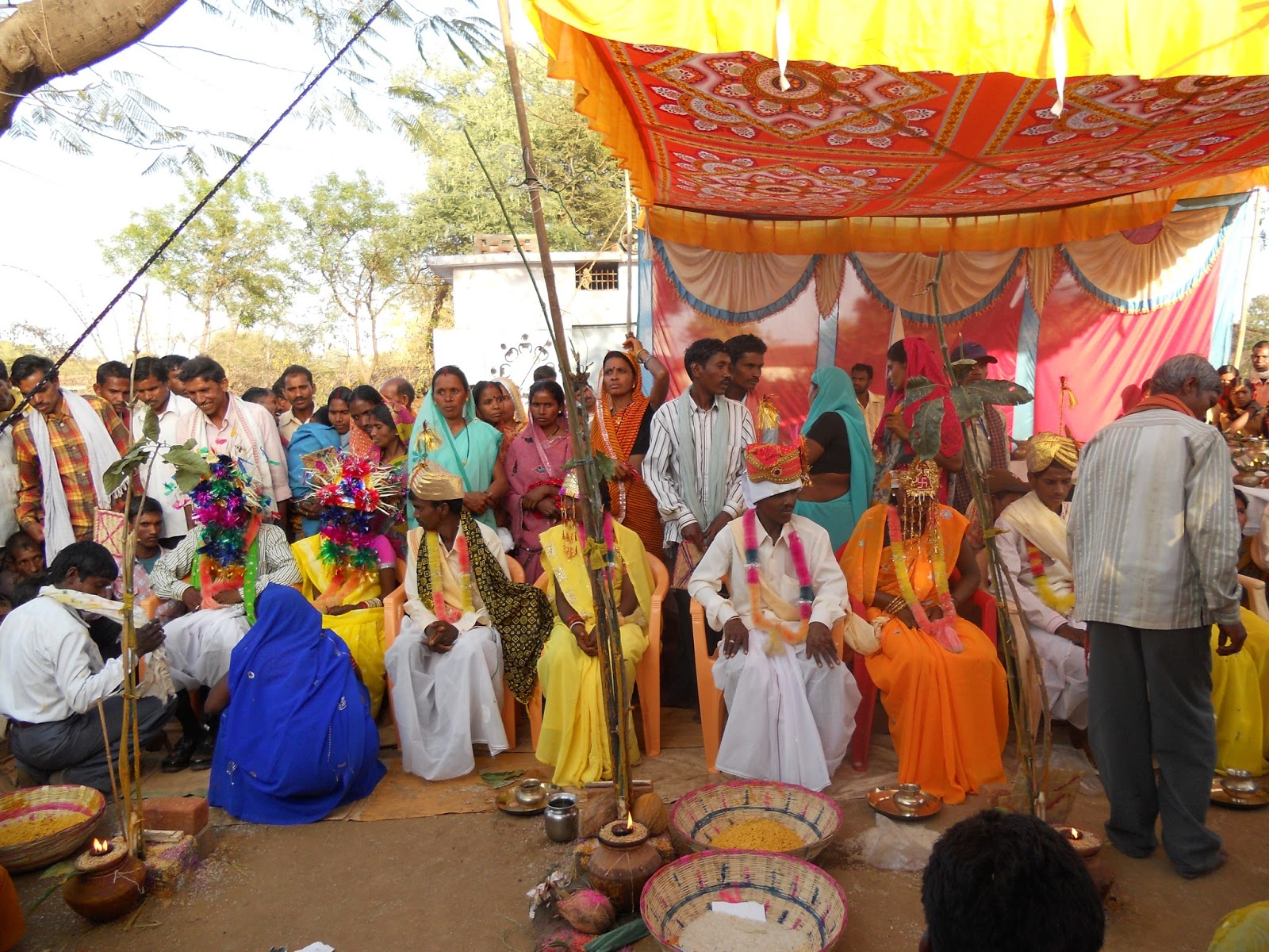 GONDMAHASABHA: GOND SAMAJ ME SAMUHIK SAMAJIK VIVAH