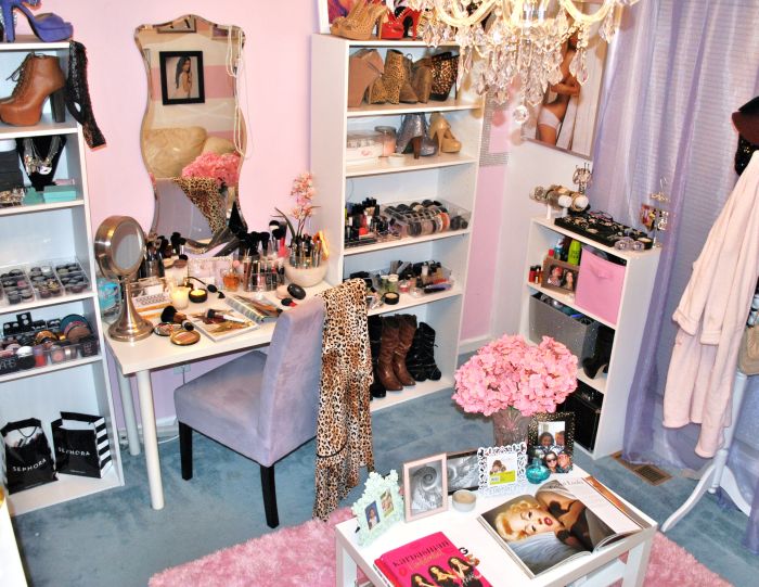 Nico Sisneros: Room Tour - Best Friend Vi's Beauty Room - Interior Design